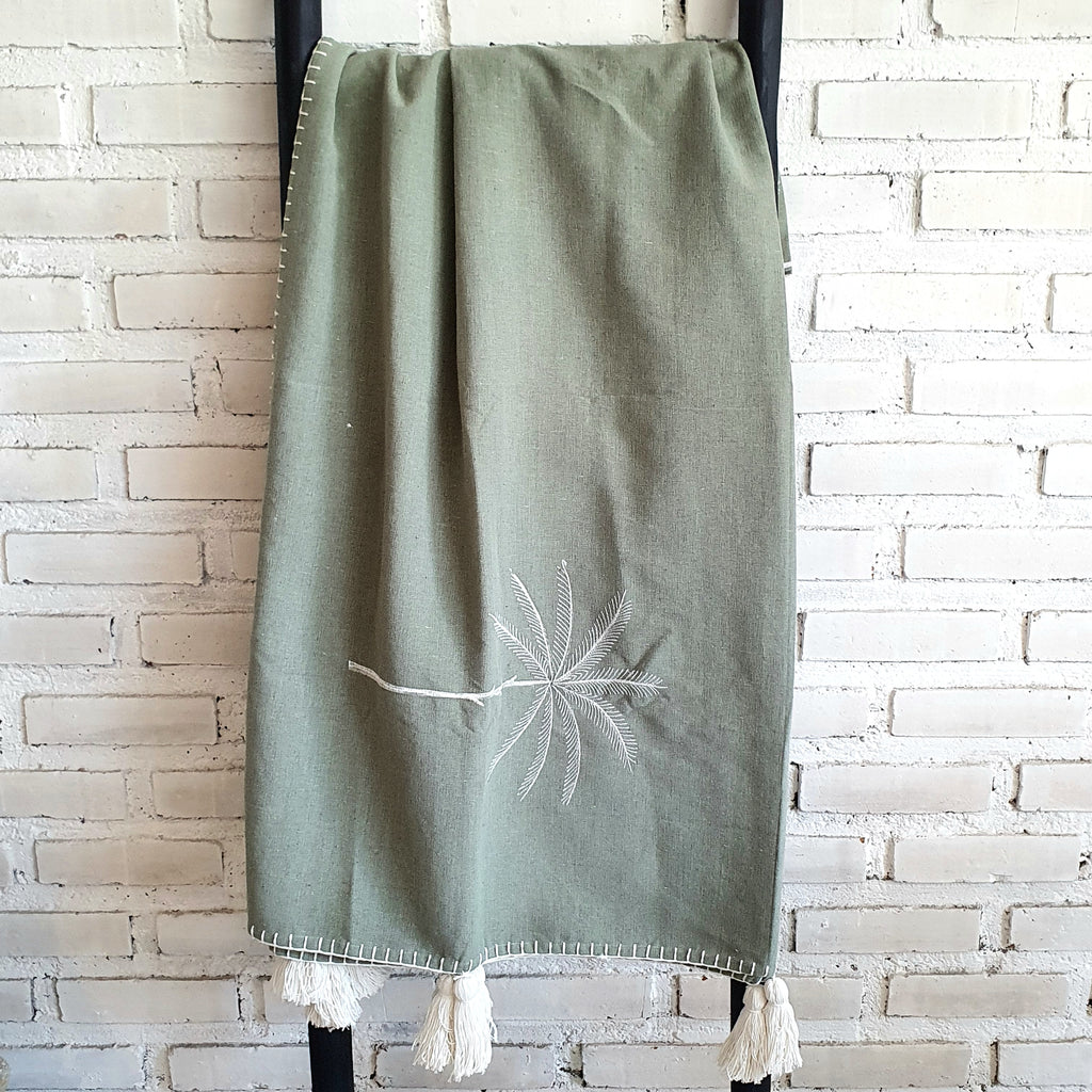 Elegant Green Cotton Throw with Palm Embroidery and Tassels – Canggu & Co