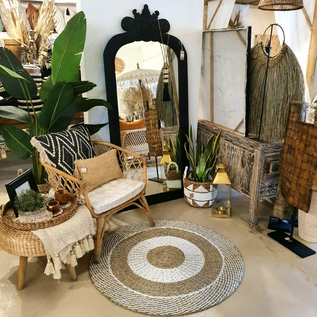 Round Natural White Floor Mats with Curve Line – Canggu & Co