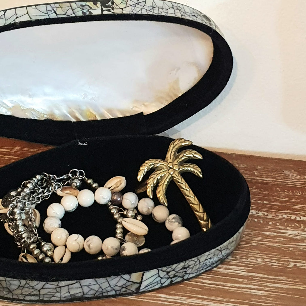 Shell Jewelry Box With Lining – Canggu & Co