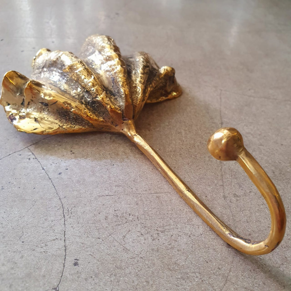 Golden Brass Kima Clamshell Hooks – Canggu & Co